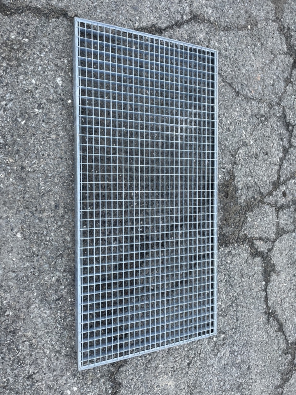 Grille caillebotis de saut-de-loup en acier galvanisé - Nomayaga